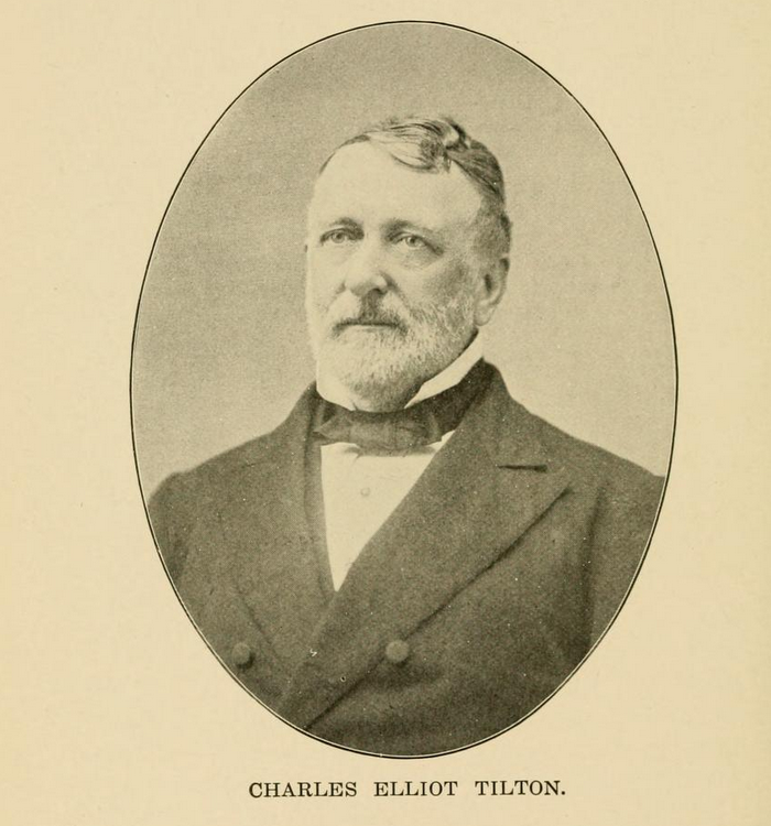 New Hampshire: The Memorial Arch of Tilton | Cow Hampshire